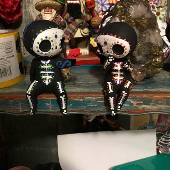 Accents | Small Sugar Skull Couple Resin Statue Set | Poshmark